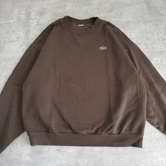 ALO Yoga | Tops | Alo Accolade Crew Neck Pullover In Espresso Brown ...